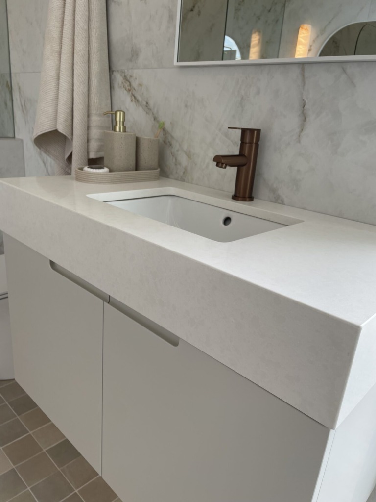 White Canvas | AC900 - AC Stone Group