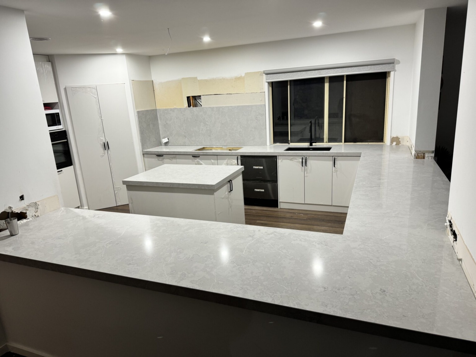 Enzo Grey | AC9001 - AC Stone Group